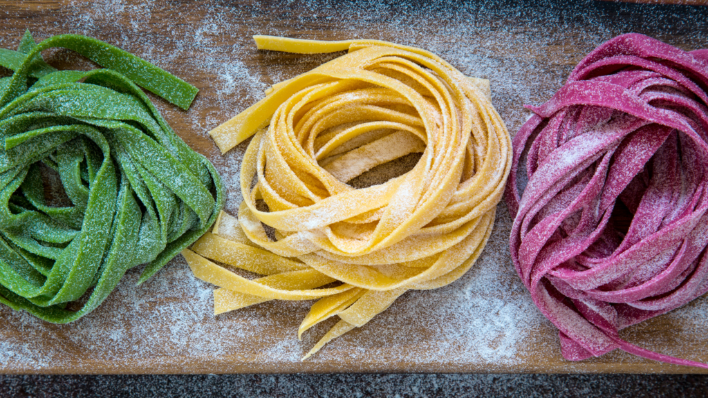How to naturally color fresh pasta